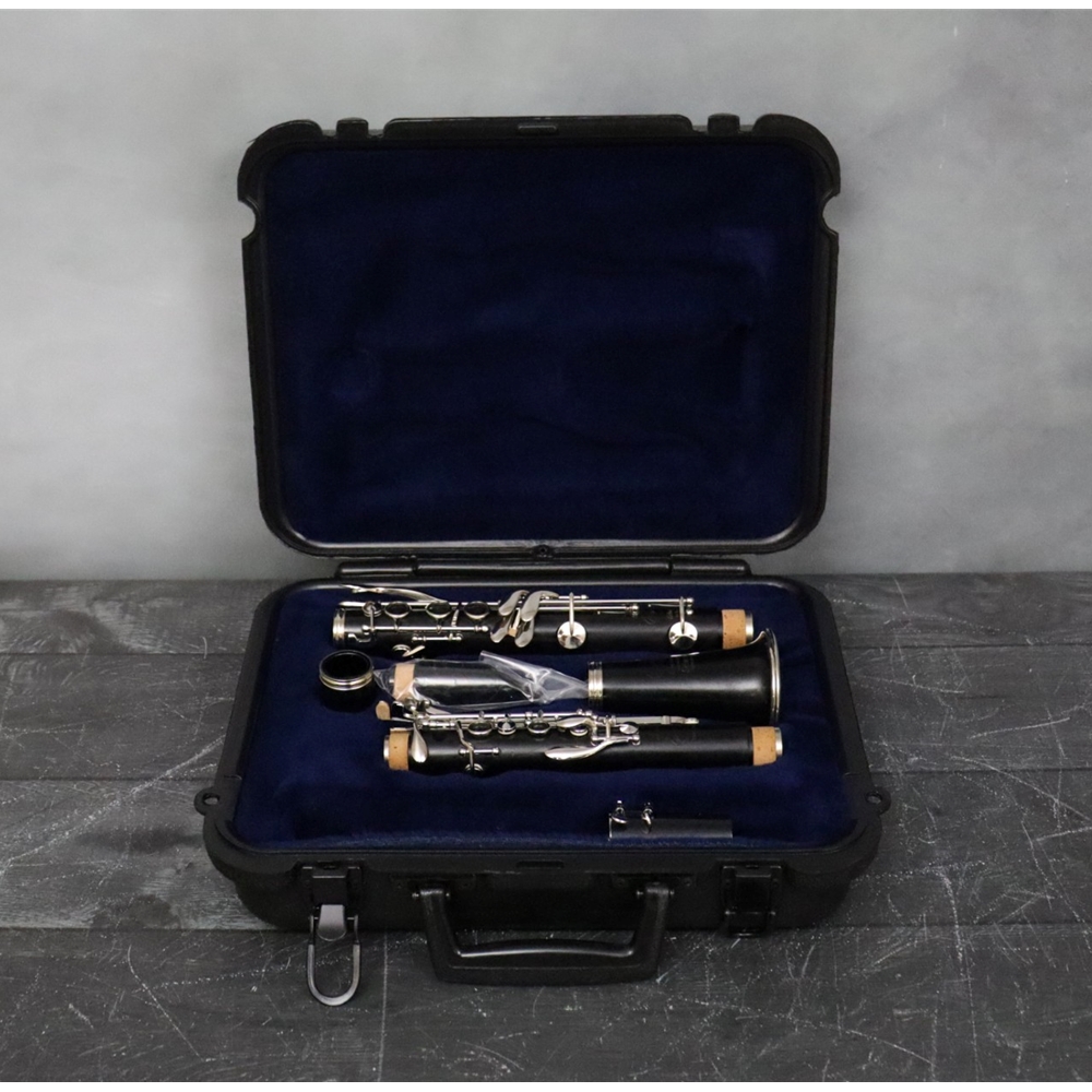 Selmer Signet Model 110 Special Bb Wood Clarinet Preowned